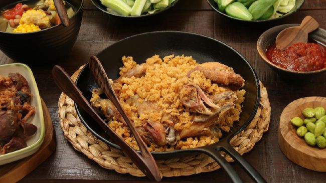 3 Resep Ayam Kremes Rumahan dengan Berbagai Sambal, Enak Buat Makan Siang