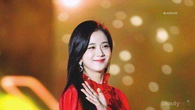 Merekah Ini 5 Potret Cantik Jisoo Blackpink Pakai Dress Merah