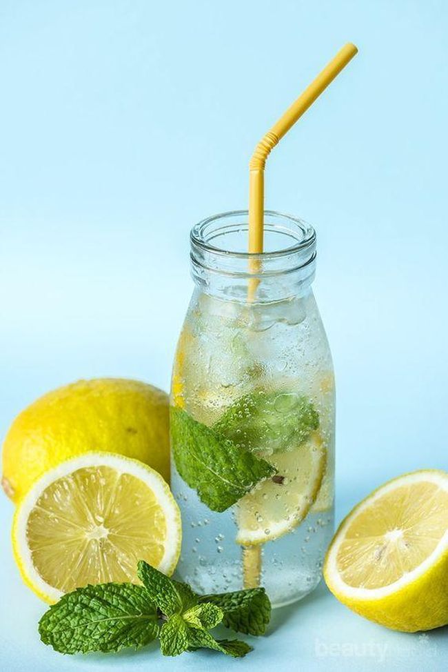 5 Manfaat Mengonsumsi Air Lemon Dingin Untuk Turunkan Berat Badan