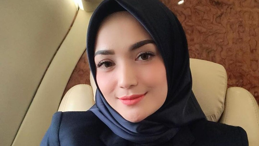 Eks Suami Nikahi Zaskia Gotik, Imel Putri Pasang Foto Diinfus Eks Suami Nikahi Zaskia Gotik, Imel Putri Pasang Foto Diinfus