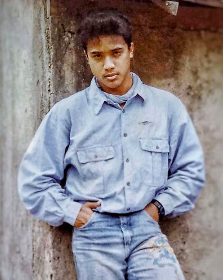 7 Foto Dede Yusuf dan Istri, 21 Tahun Menikah Jauh dari Gosip - Foto 1 7 Foto Dede Yusuf dan Istri, 21 Tahun Menikah Jauh dari Gosip - Foto 1