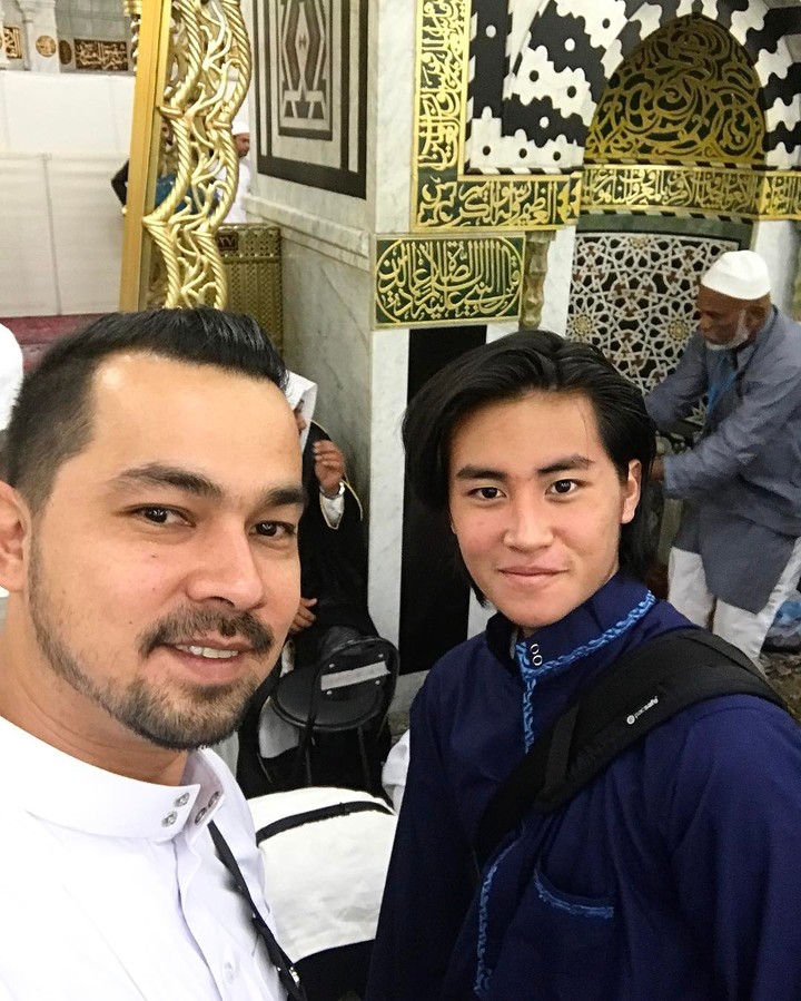 7 Foto Kedekatan Sultan Djorghi & Anak Sambung, Liburan hingga Curhat ...