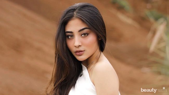 7 Potret Cantik Margin Wieheerm, Artis yang Dekat dengan Ali Syakieb