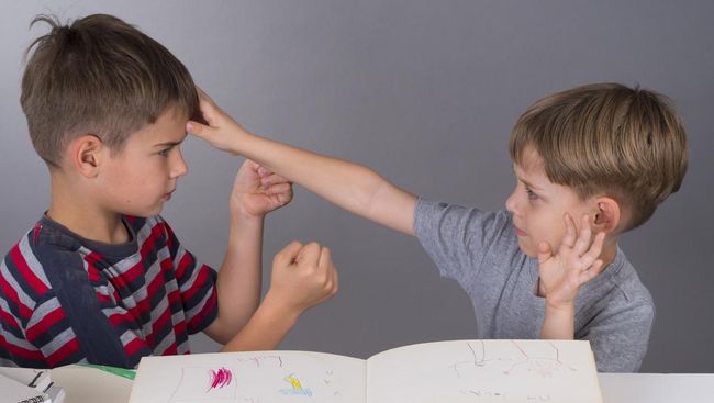 Bunda, Jangan Sepelekan Jika Anak Sering Cemburu pada Saudaranya Bunda, Jangan Sepelekan Jika Anak Sering Cemburu pada Saudaranya