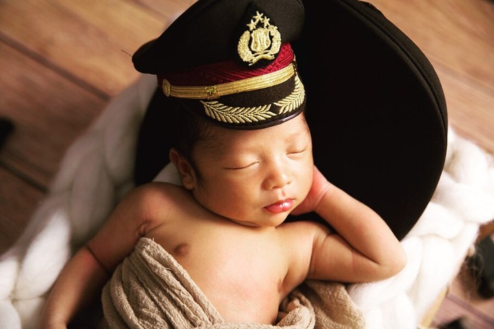 7 Foto Polwan Cantik Briptu Eka Frestya, Pernah Viral Kini Sudah Punya ...