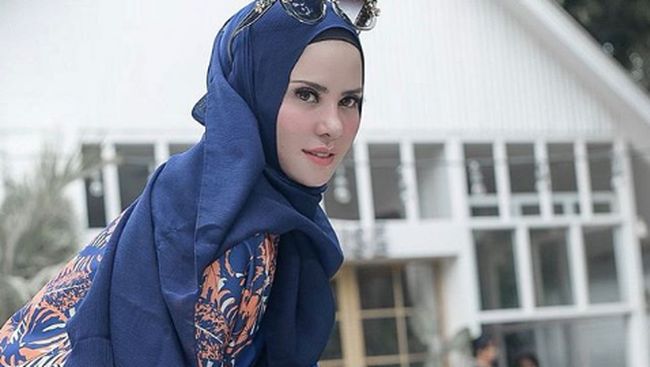 Pernyataan soal Digerebek Vicky Tak Konsisten, Ada Apa dengan Angel Lelga?