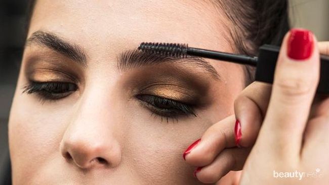 Mau Tampilan Alis On Point? Yuk Gunakan Salah Satu Maskara Alis Ini