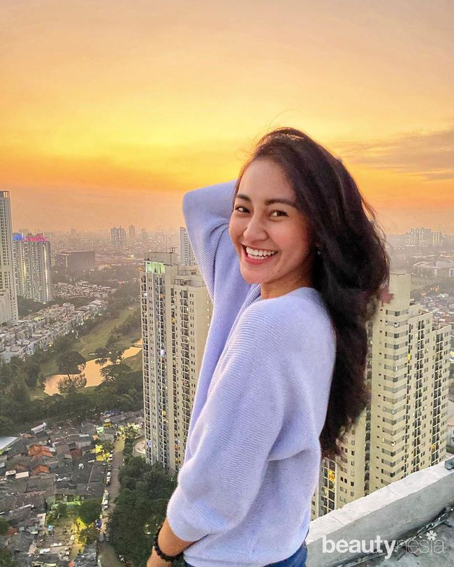 Ngefans Sama Clarin Hayes? Ketahui 4 Fakta Selebgram Healthy Life Ini