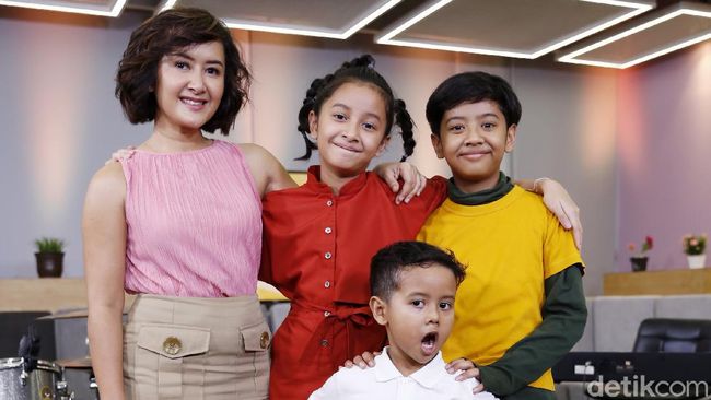 Widi Mulia Sempat Berharap Tiga Anaknya Tak Jadi Musisi, Ini Alasannya Bun