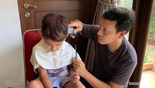 Ben Joshua Pria Sayang Keluarga, Begini 6 Potretnya