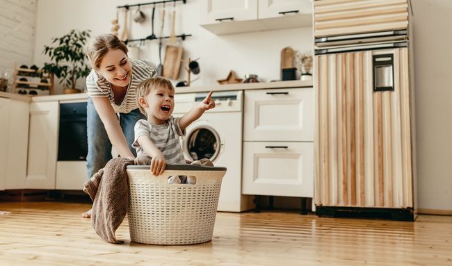 5 Tips Membuat Laundry Room Minimalis di Rumah Sempit, Pakai Rak Fleksibel