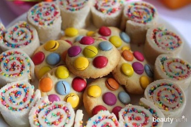 Colourful dan Enak! Cemilan Warna-Warni Ini Gemas Serta Menarik Perhatian