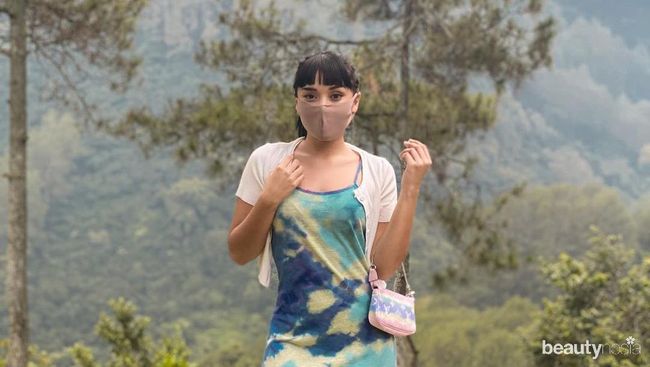 Tetap Hits Saat New Normal, OOTD Lula Lahfah Bisa Kamu Jadikan Inspirasi!