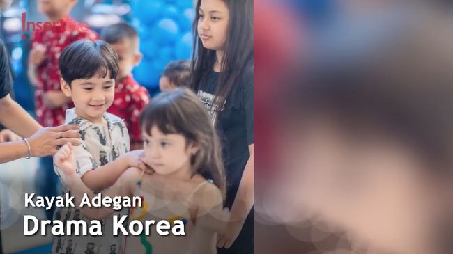 Gemasnya Pose Candid Rafathar dan Gempi