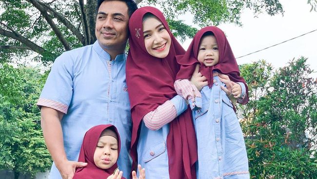 Cerita Ustaz Riza Muhammad Pernah Hidup Susah dan Berjualan Sandal Demi ...