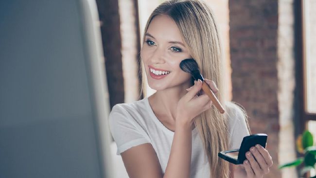 Tutorial Makeup Simple untuk Kondangan di Era New Normal