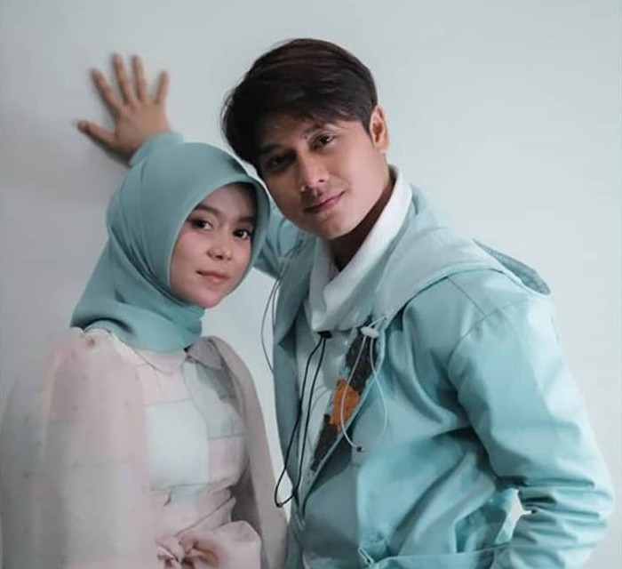 Foto: Lesty Kejora dan Rizky Billar yang Makin Lengket - Foto 1