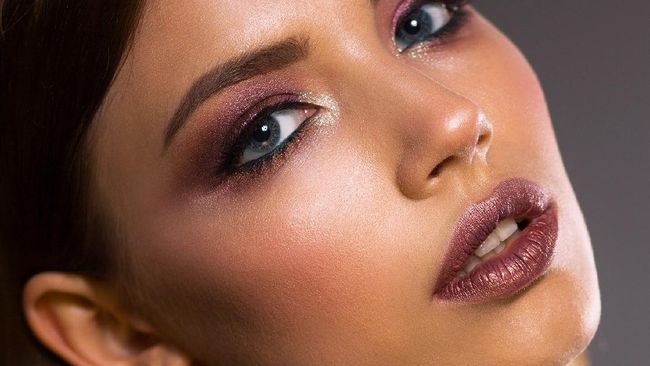 Beberapa Teknik Make Up Ini Bisa Bikin Hidung Terlihat Mancung
