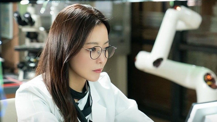 5 Drama Korea Yang Dibintangi Kim Hee Sun Fisikawan Genius Di Alice