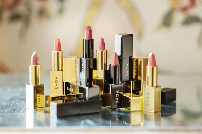 Anniversary Pertama, Sada by Cathy Sharon Rilis Classic Lipstick