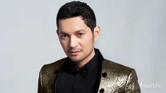 Perjalanan Evan Sanders dari Seorang Jurnalis Jadi Presenter Insert TV