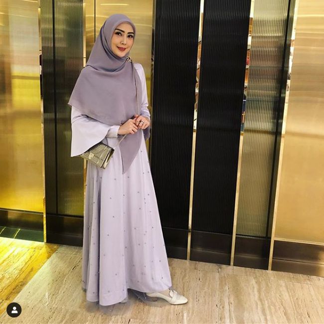 Arie Untung Digosipkan Poligami, Fenita Arie: Itu cuma Clickbait Arie Untung Digosipkan Poligami, Fenita Arie: Itu cuma Clickbait