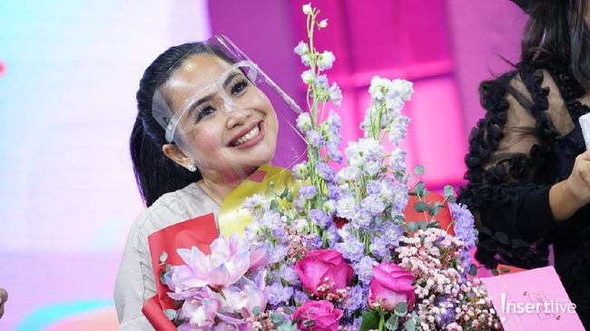 Sudah Jadi Nenek Cantik, Feni Rose Ungkap Perawatan Rahasia