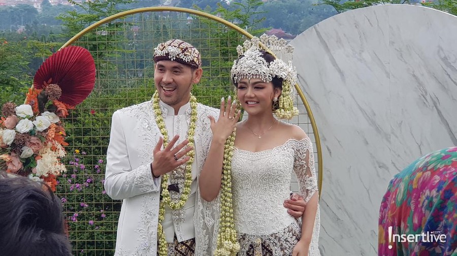 Lepas Status Janda, Jenita Janet Resmi Nikahi Pengusaha Lepas Status Janda, Jenita Janet Resmi Nikahi Pengusaha
