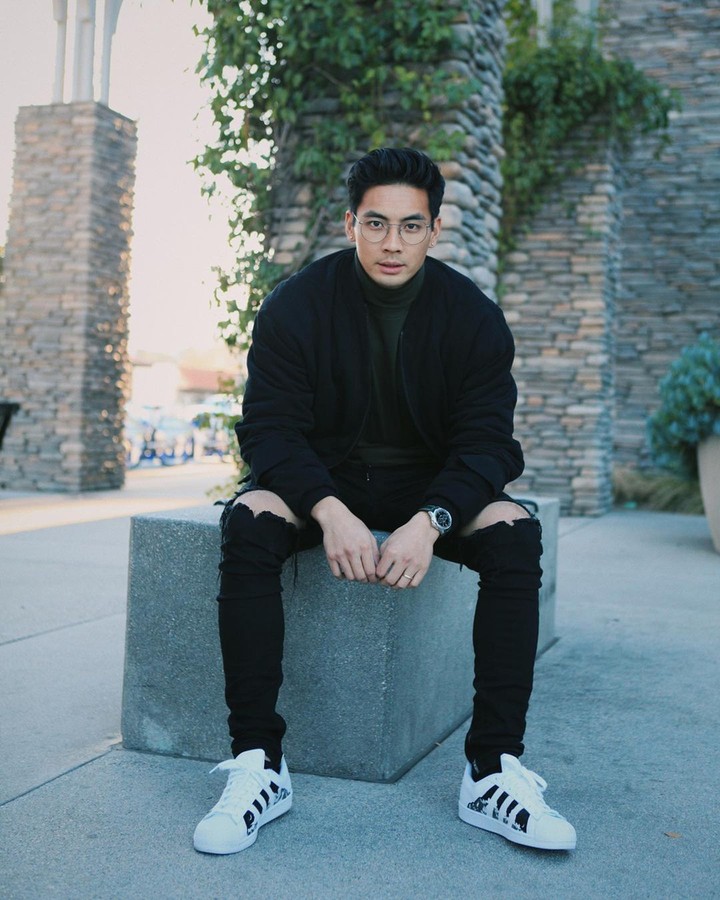 11 Foto Ganteng Yoshi Sudarso, Nominator Pria Tertampan Dunia 2020 asal ...
