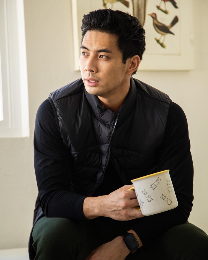 11 Foto Ganteng Yoshi Sudarso, Nominator Pria Tertampan Dunia 2020 asal ...