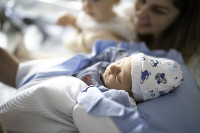 Rata-rata Berat Badan Normal Bayi Baru Lahir, Bunda Perlu Tahu