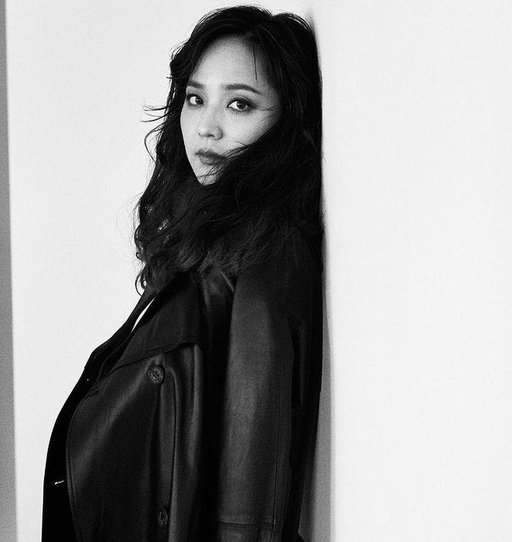 7 Potret Yoon Hee 'The Penthouse', Aslinya Sudah Nikah & Punya Anak - 2