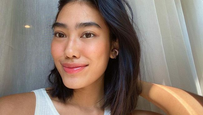 Skincare Rutin Malam Hari ala Alika Islamadina, Bikin Lembap dan Awet Muda