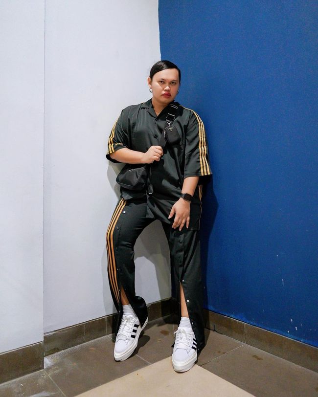 10 Potret Wanda Haraa, Fashion Stylish Favorit Artis Indonesia