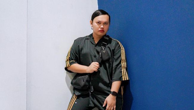 10 Potret Wanda Haraa, Fashion Stylish Favorit Artis Indonesia