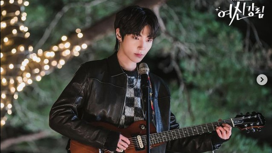 Rayakan Ulang Tahun ke-30, Hwang In Yeop Raup 5 Juta Pengikut di Instagram Rayakan Ulang Tahun ke-30, Hwang In Yeop Raup 5 Juta Pengikut di Instagram