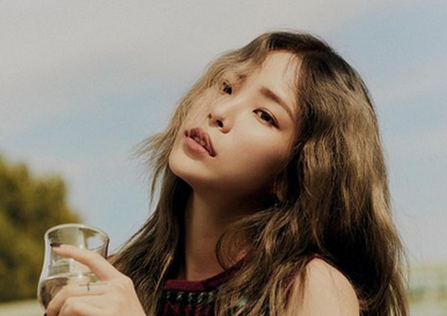 Kenalan dengan Heize, Penyanyi Multitalenta yang Berkolaborasi dengan ...