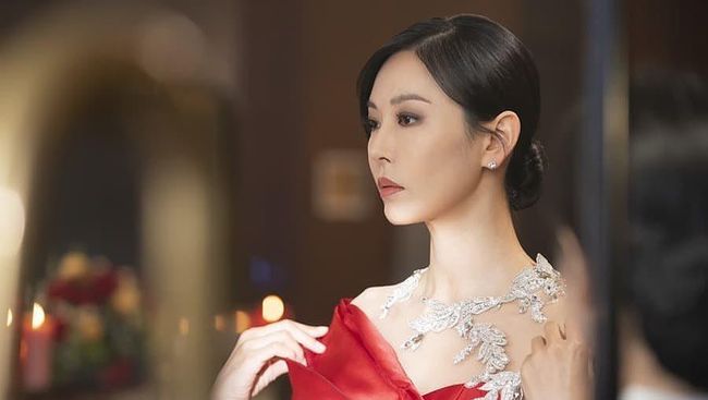 Tampil Glamor, Cheon Seo Jin Bakal Lebih Kejam di The Penthouse 2?