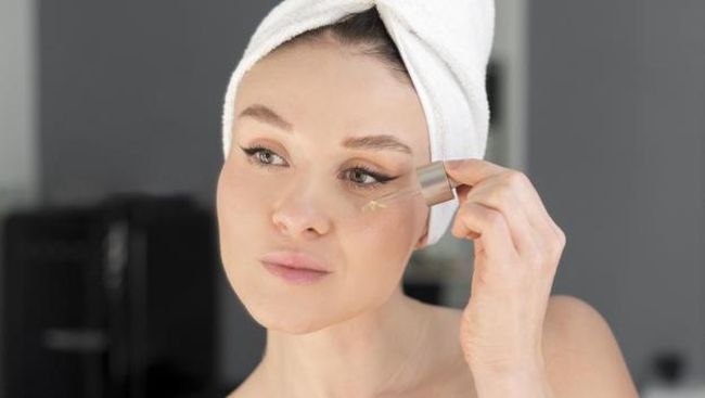 Jangan Sampai Salah, Ketahui Cara Pakai Serum Untuk Hasil Optimal! Jangan Sampai Salah, Ketahui Cara Pakai Serum Untuk Hasil Optimal!