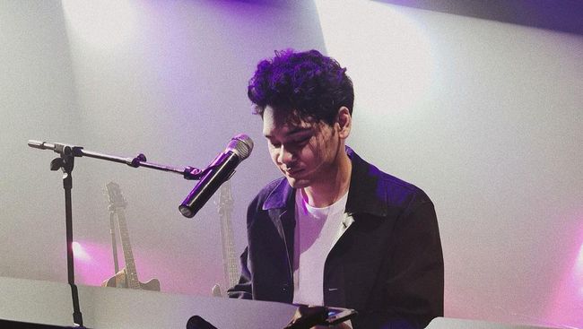 Lirik Lagu Before You - Mikha Angelo x Dee Lestari