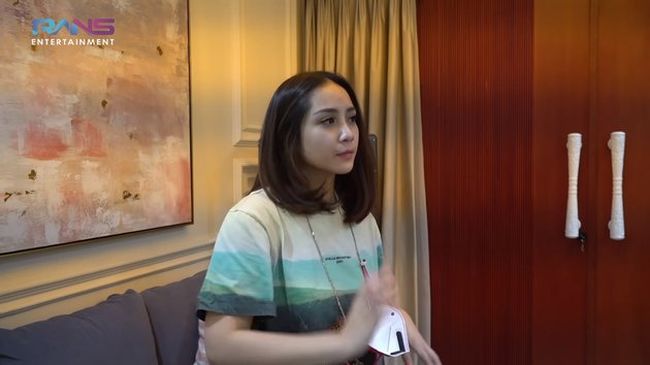Sahabatan, Nagita Slavina Menangis Haru Saat Zaskia Sungkar Melahirkan Sahabatan, Nagita Slavina Menangis Haru Saat Zaskia Sungkar Melahirkan
