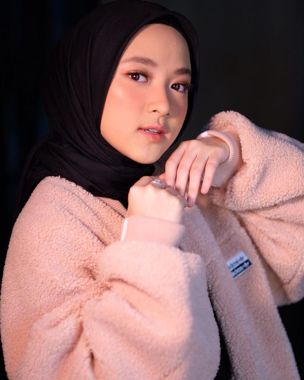 Pesona Nissa Sabyan Yang Tengah Disorot Karena Isu Perselingkuhan Foto 1 Pesona Nissa Sabyan Yang Tengah Disorot Karena Isu Perselingkuhan Foto 1
