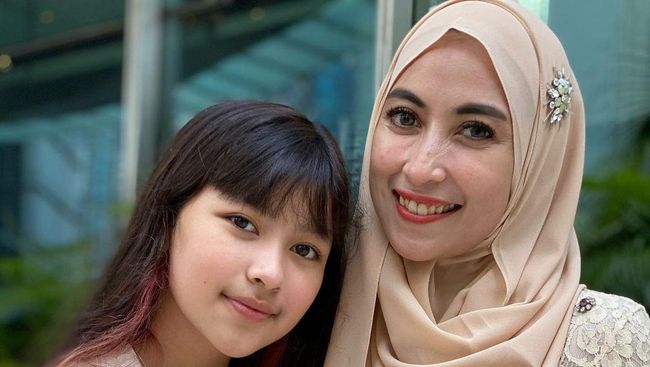 Kisah Annisa Trihapsari Nikah Usia 16 Tahun, 2 Kali Cerai & Sudah Punya ...