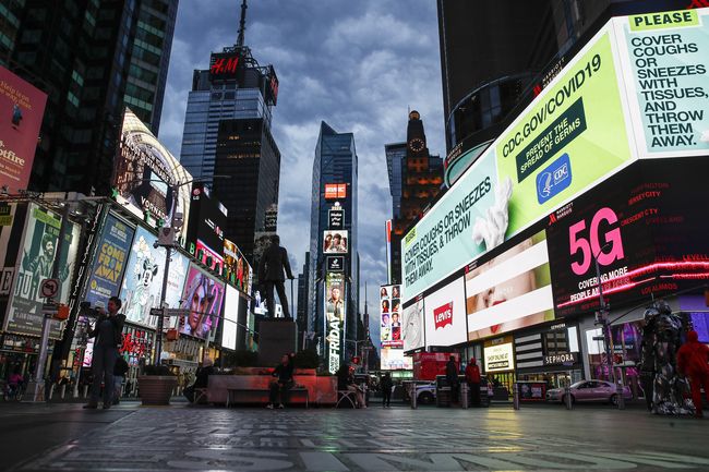 Pria Dibakar Hidup-Hidup di Times Square New York, Begini Kondisinya