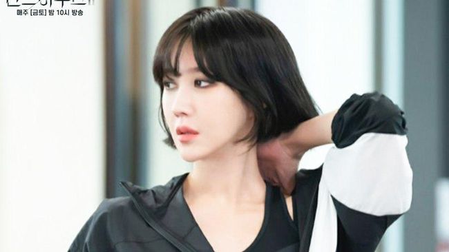 The Penthouse 3 Eps 6, Shim Su Ryeon Menyamar Jadi Na Ae Gyo