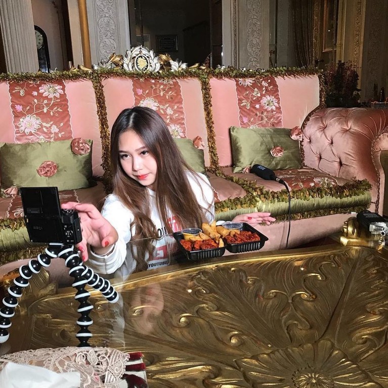 Deretan Foto Keren Sisca Kohl Seleb Tiktok Yang Tajir Melintir Foto 1
