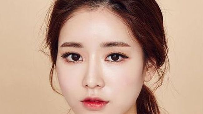6 Tips Make Up Tetap Fresh Saat Puasa