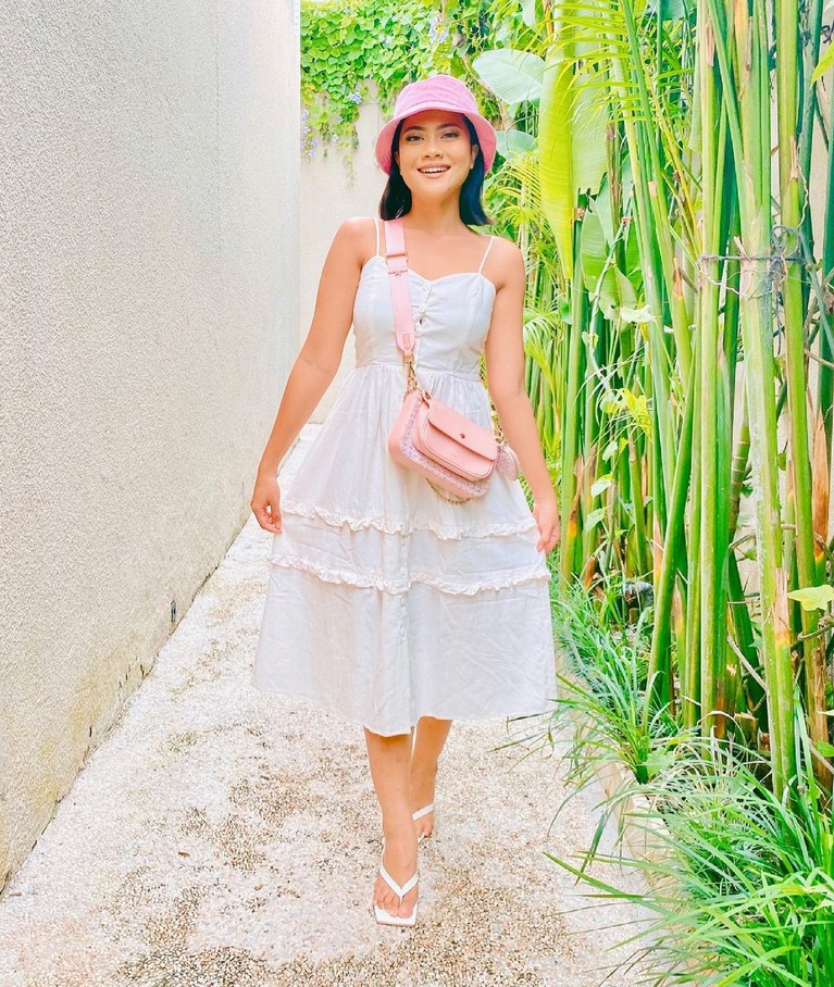 Sosok Selebgram Hanum Mega yang Disebut Lebay Saat Hamil Muda - Foto 1 Sosok Selebgram Hanum Mega yang Disebut Lebay Saat Hamil Muda - Foto 1