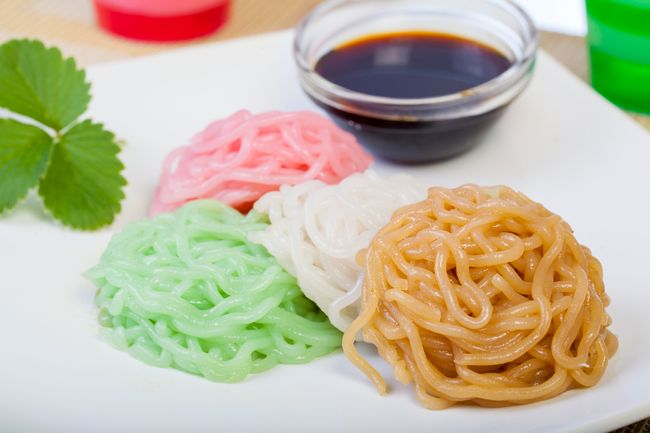 Menu Takjil: Resep Kue Putu Mayang, Camilan Tradisional Murah Meriah