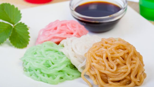 Menu Takjil: Resep Kue Putu Mayang, Camilan Tradisional Murah Meriah